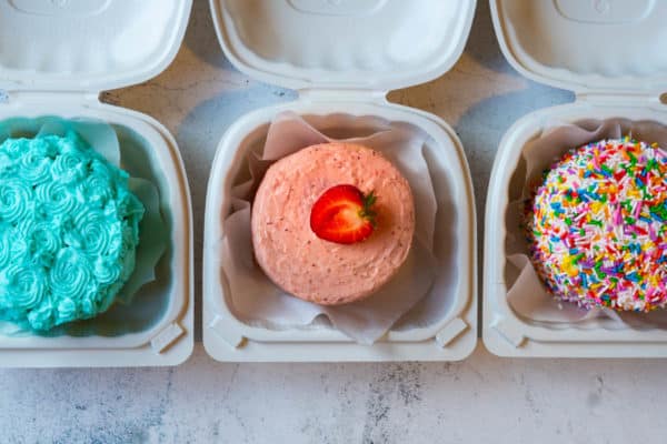 Cute Lunch box Cakes with Whipped Cream Frosting (Bento Cakes) - Busy ...